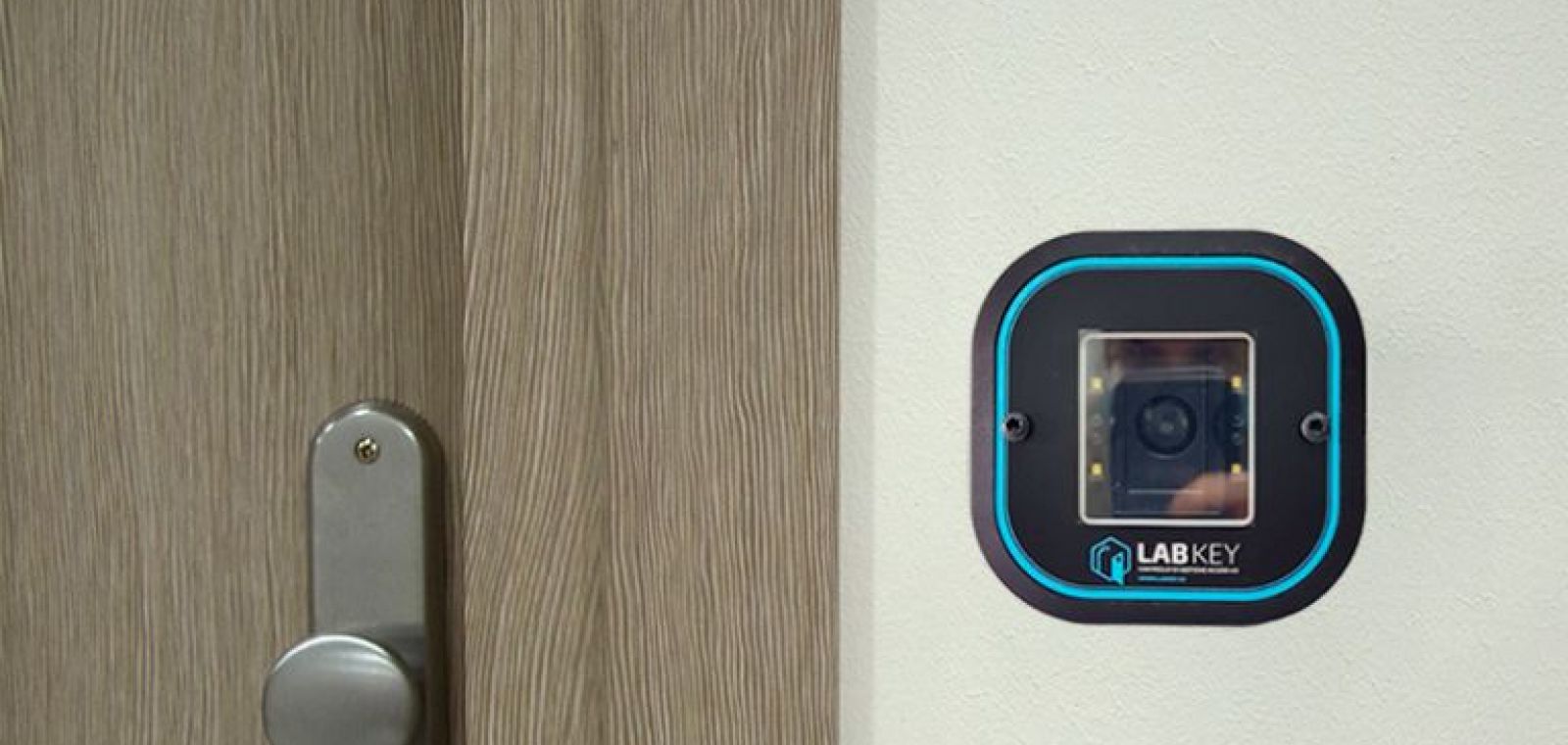 Access Control Via Qr Code Labkey
